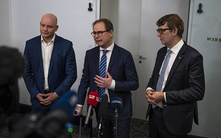 Regeringen inviterer Folketingets partier til forhandlinger om ny ...